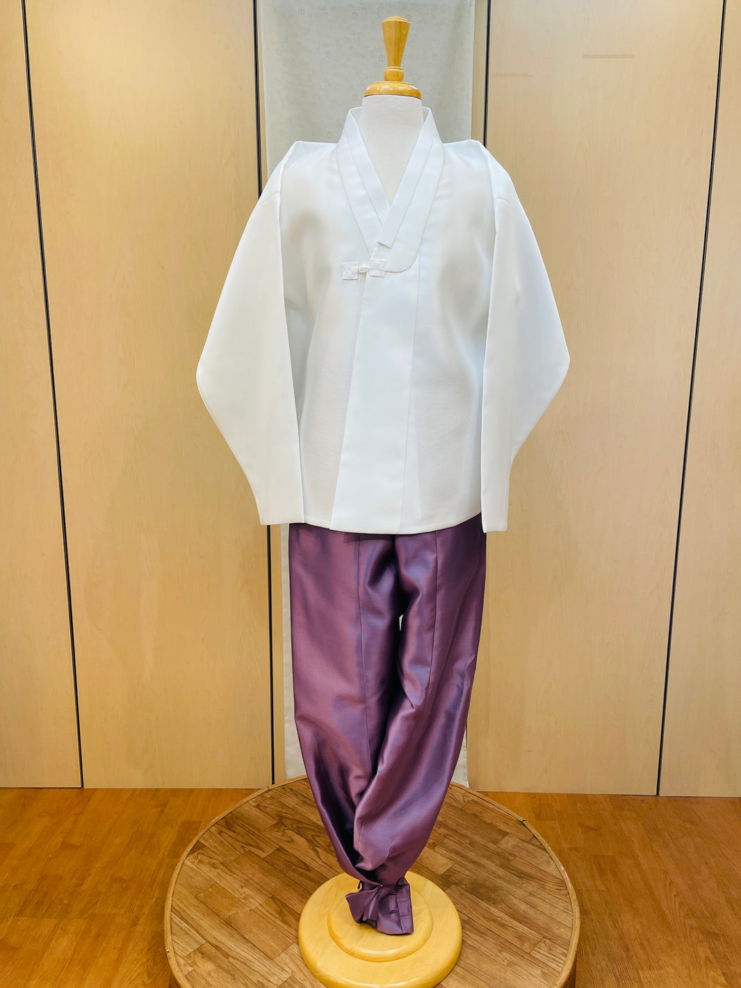Hanbok Suits – LEEHWA WEDDING & HANBOK