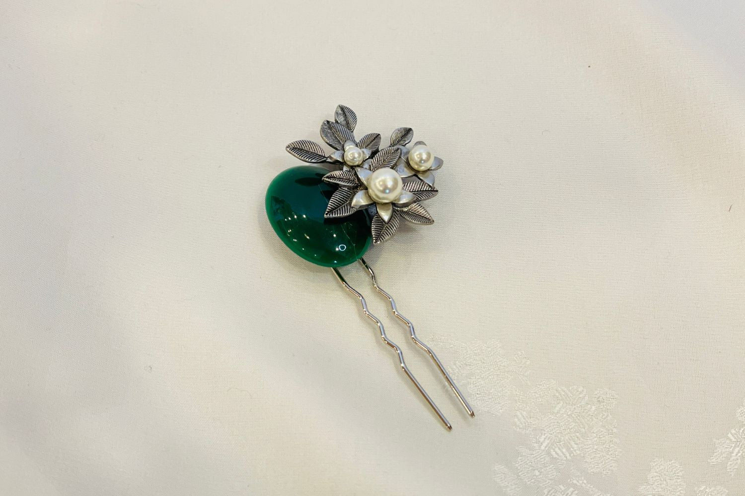 Moonlight Bloom Traditional Korean Hair Pin – LEEHWA WEDDING & HANBOK
